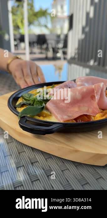 Omelette ham basil of delicious ham omelette with fresh veggies with ...