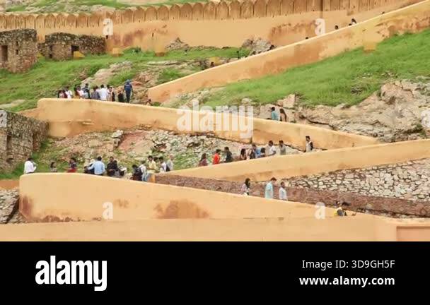 JAIPUR, INDIA 11 AUGUST 2019 : Crowd of tourists from all over the ...