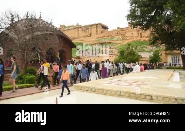 JAIPUR, INDIA 11 AUGUST 2019 : Crowd of tourists from all over the ...
