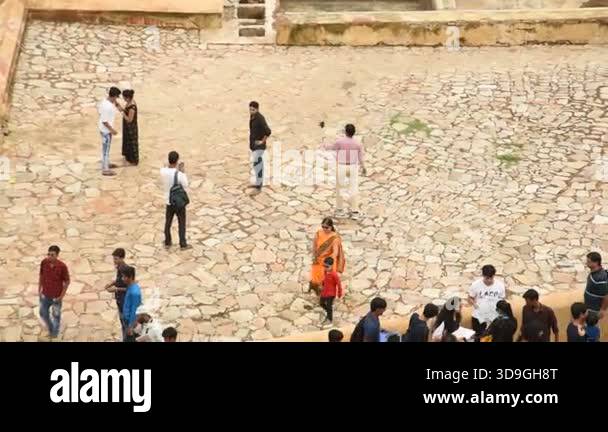 JAIPUR, INDIA 11 AUGUST 2019 : Crowd of tourists from all over the ...