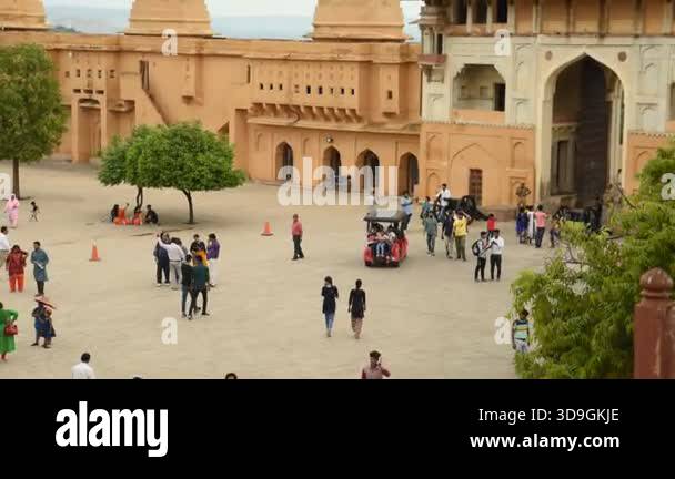 JAIPUR, INDIA 11 AUGUST 2019 : Crowd of tourists from all over the ...