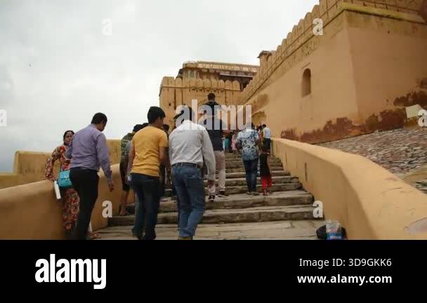 JAIPUR, INDIA 11 AUGUST 2019 : Crowd of tourists from all over the ...