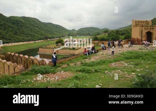JAIPUR, INDIA 11 AUGUST 2019 : Crowd of tourists from all over the ...