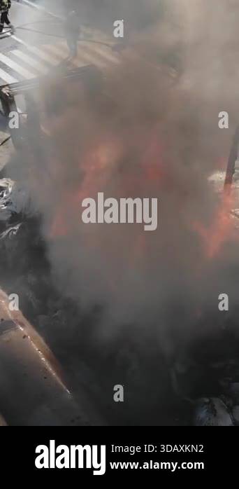 Critical situation: Firefighters are in the midst of a large fire near ...
