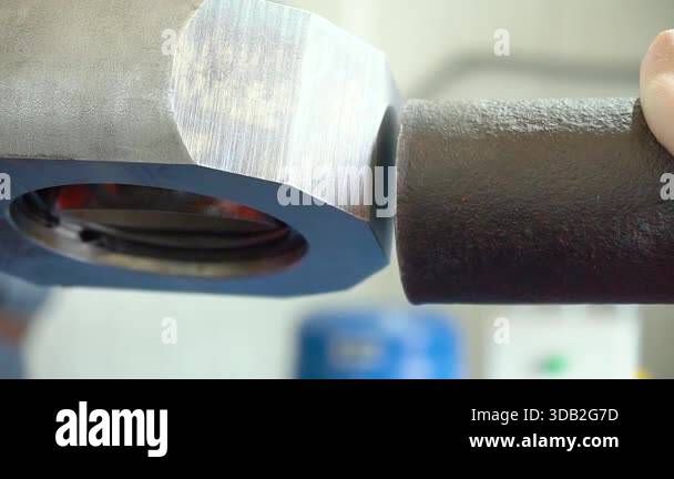 manufacturing hydraulic cylinders, step-by-step process, metal ...