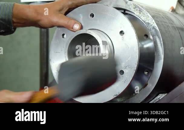 manufacturing hydraulic cylinders, step-by-step process, metal ...