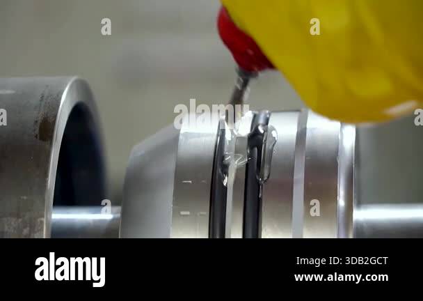manufacturing hydraulic cylinders, step-by-step process, metal ...
