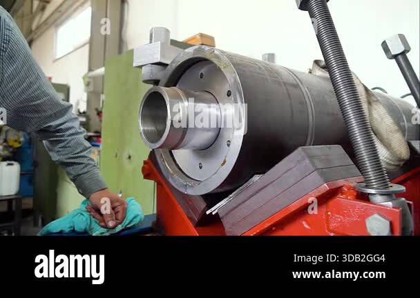 manufacturing hydraulic cylinders, step-by-step process, metal ...