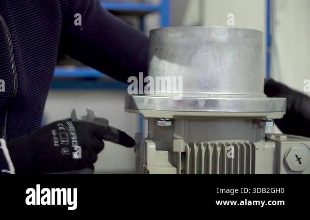 manufacturing primary hydraulic cylinders, production process ...