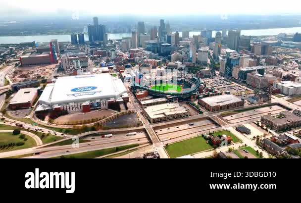 Detroit, USA, 28 July 2025: Cars ride by the highways around the ...