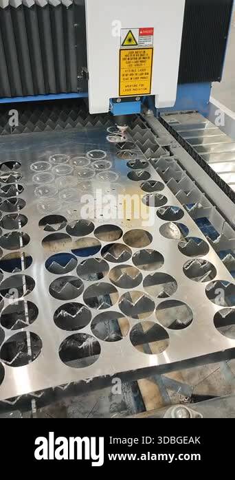 Laser cutting machine. Working process of laser cutting machine ...