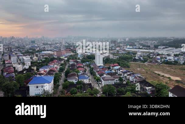 Densely built city skyline Stock Videos & Footage - HD and 4K Video ...
