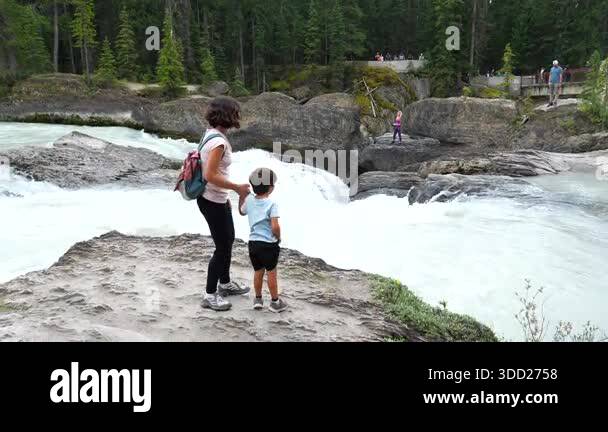 Canadian river system Stock Videos & Footage - HD and 4K Video Clips ...