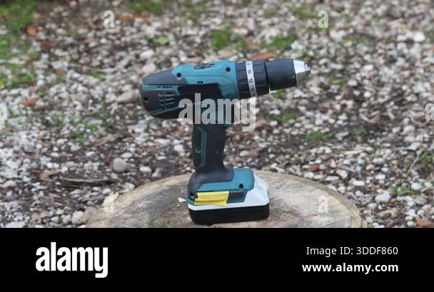 Cordless Electric Impact Driver Power Tool Stock Video Footage - Alamy