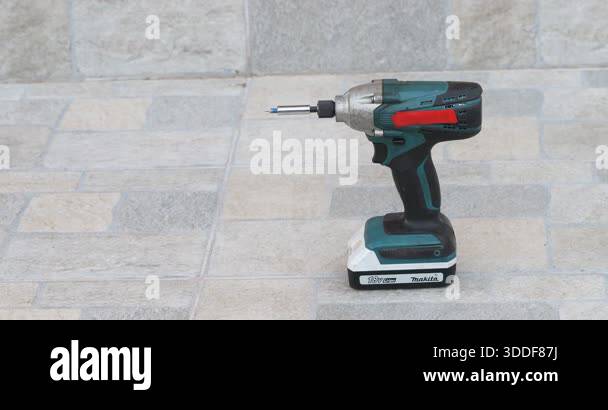 Cordless Electric Impact Driver Power Tool Stock Video Footage - Alamy