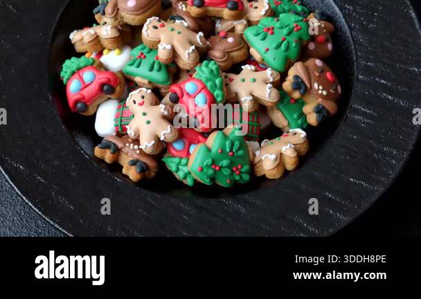 Gingerbread, Christmas cookies, and ornamental holiday baked goods ...
