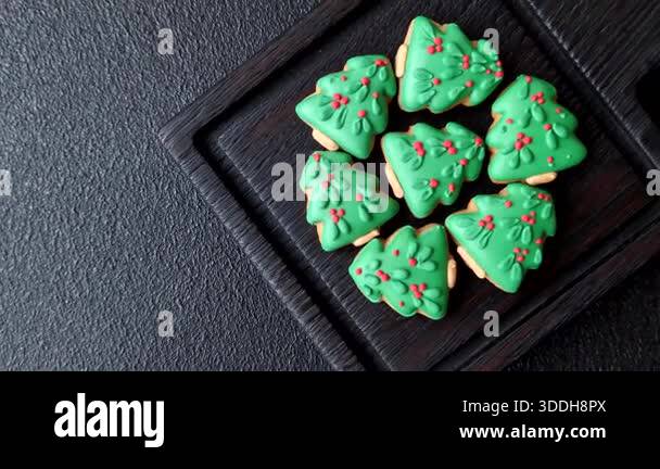 Gingerbread, Christmas cookies, and ornamental holiday baked goods ...