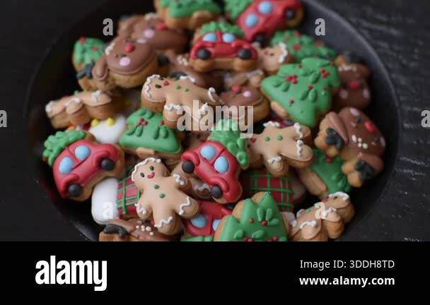 Gingerbread, Christmas cookies, and ornamental holiday baked goods ...