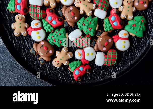 Gingerbread, Christmas cookies, and ornamental holiday baked goods ...