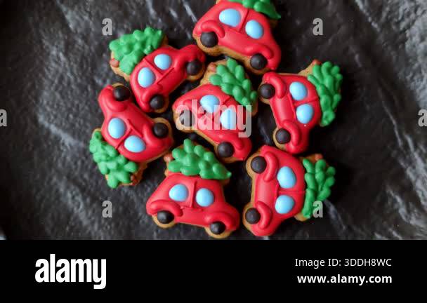 Gingerbread, Christmas cookies, and ornamental holiday baked goods ...