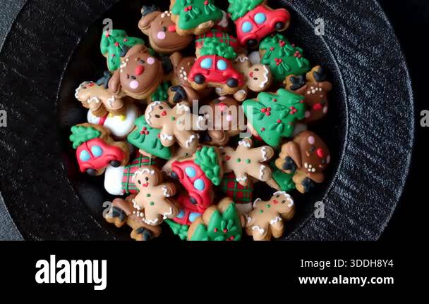 Gingerbread, Christmas cookies, and ornamental holiday baked goods ...