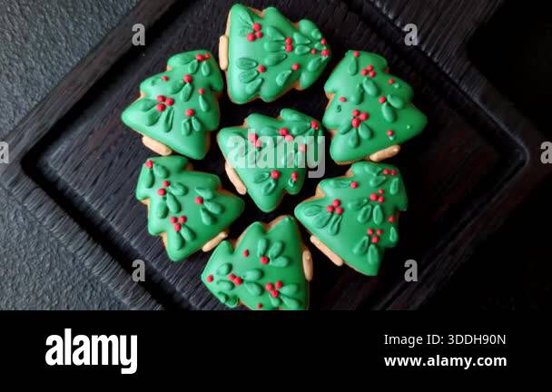 Gingerbread, Christmas cookies, and ornamental holiday baked goods ...