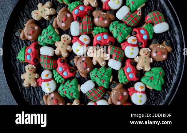 Gingerbread, Christmas cookies, and ornamental holiday baked goods ...