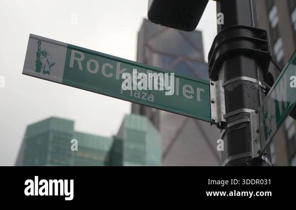 Wayfinding pole Stock Videos & Footage - HD and 4K Video Clips - Alamy