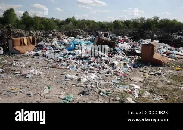 Garbage crisis, Garbage issue, Pollution concern. Overwhelming presence ...