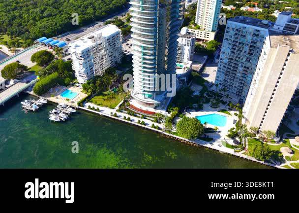 Miami, FL, USA - December 12, 2025: Aerial tilt up reveal UNA ...