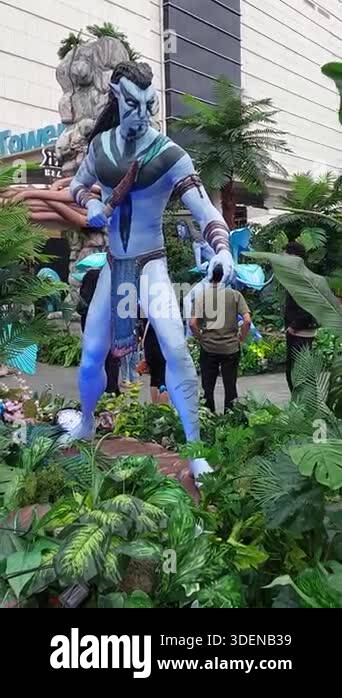 Jake Sully in Avatar Fire and Ash the movie. Blue Alien Warrior ...