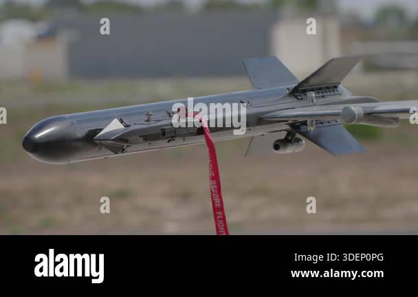 Extended in flight refueling probe on military transport aircraft ...