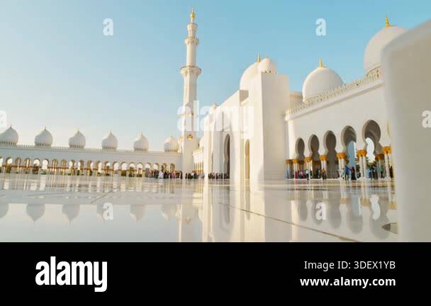 Zoom in high quality colorful 4K Timelapse Sheikh Zayed Grand Mosque at ...