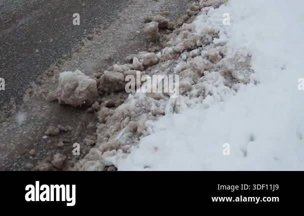 Slush ice, slurry mixture of small ice crystals, snow and liquid water ...