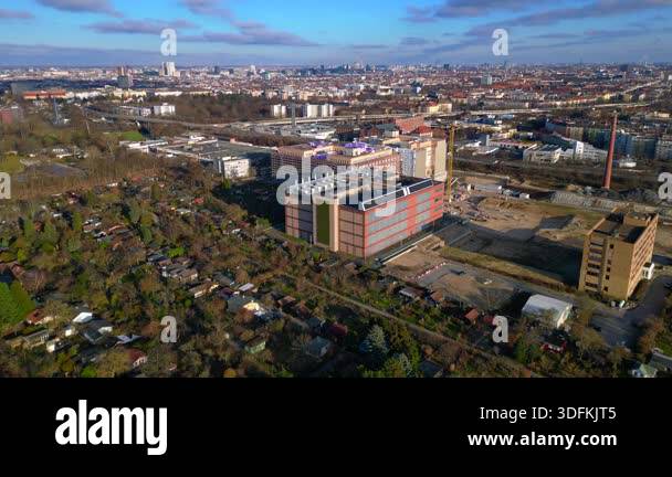 datacenter building with quantum computer science and technology park ...