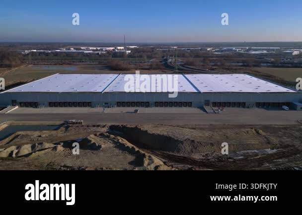 New Mobile robots Fully automated large modern distribution logistics ...