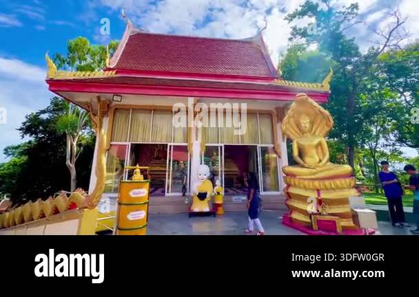 Exploring unique architecture temple and small golden Buddha statues at ...