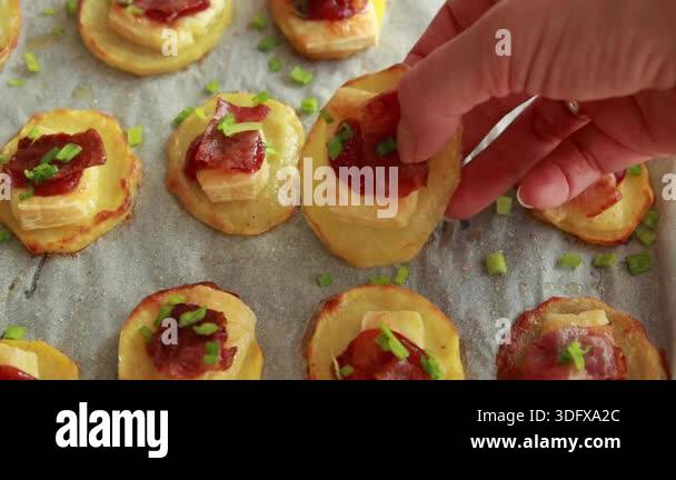 Potatoes Topped with Brie, Cranberry Jam, and Bacon Party Appetizer ...