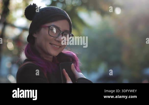 Geek nerd girl looking straight to camera. Close up portrait beautiful ...