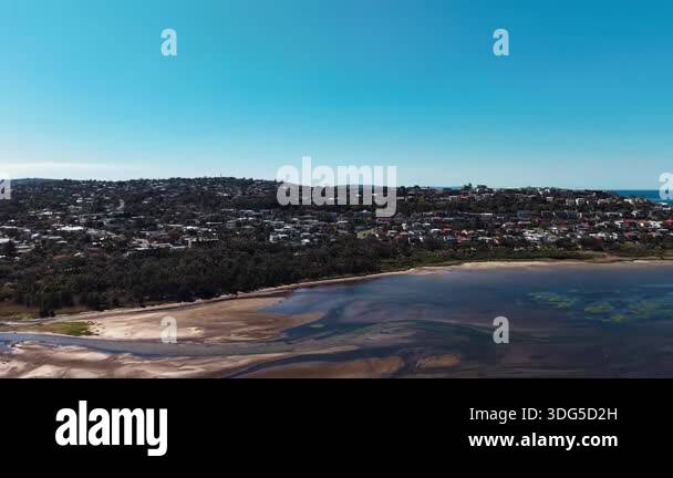 Northern Beaches, Dee Why Lagoon, NSW, Sydney Suburbs, Australia. Ocean ...
