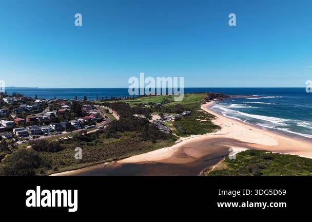 Northern Beaches, Dee Why Lagoon, NSW, Sydney Suburbs, Australia. Ocean ...