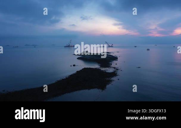 Offshore crane vessel for wind power construction near Pingtan Island ...