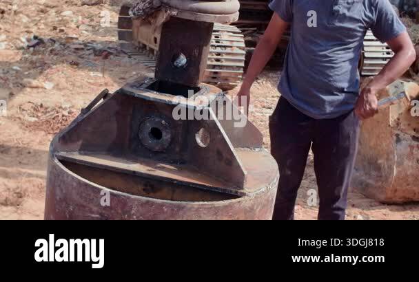 Close up of a Kelly bar connection for a bored piling rig at a ...