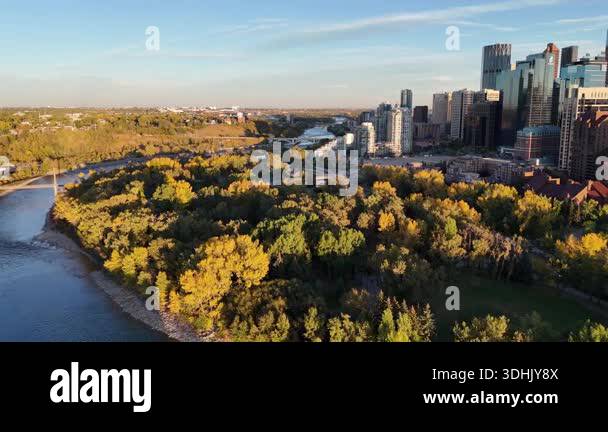 Aerial view of Calgary's skyline from Crescent Heights in autumn Stock ...