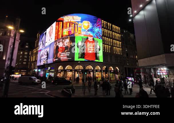 LONDON, UK - JANUARY 8, 2026 - Crowds of people walking by Piccadilly ...