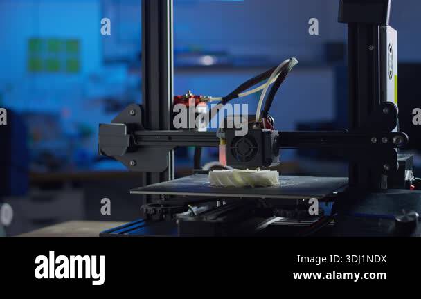 Additive manufacturing process showcases Stock Videos & Footage - HD ...