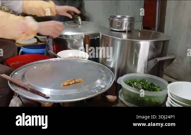 Vietnamese woman making rice cake Stock Video Footage - Alamy