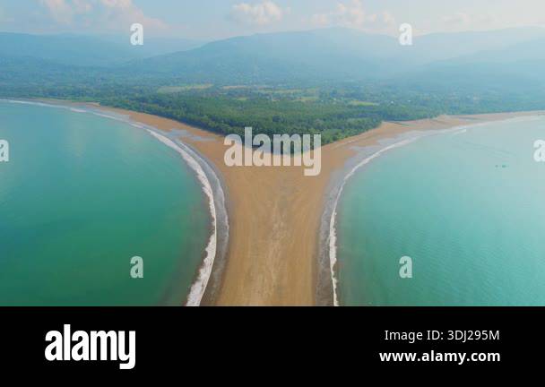 Ocean and unique sandbar tombolo formation at Marino Ballena National ...