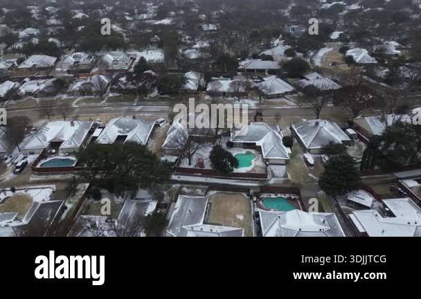 Residential blocks in Northlake Woodlands subdivision display snow ...