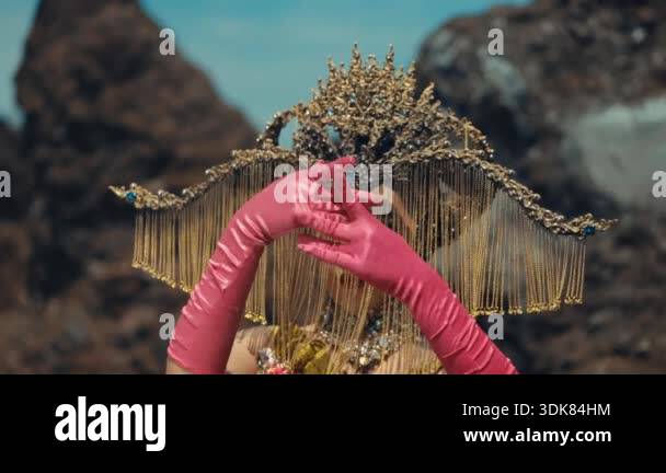 An abstract portrait where the human face is replaced by a cascade of ...